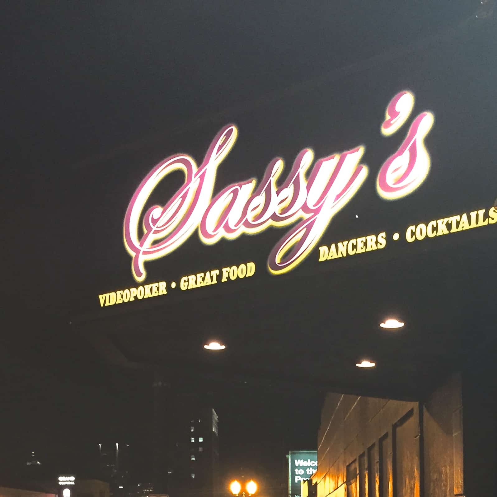 Sassy's Bar - Love & Loathing Los Angeles